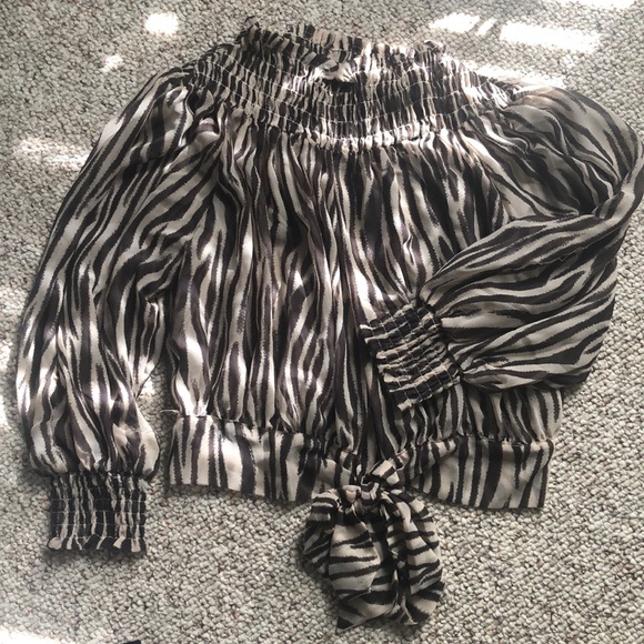 Vici | Tops | New Vici Collection Smocked Offshoulder Top Lg | Poshmark